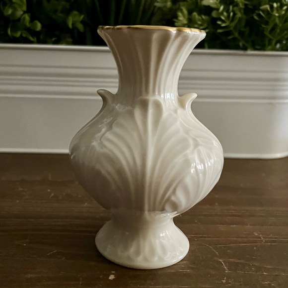 Lenox | Accents | Vintage 98s Lenox Ivory Porcelain Elfin Collection ...